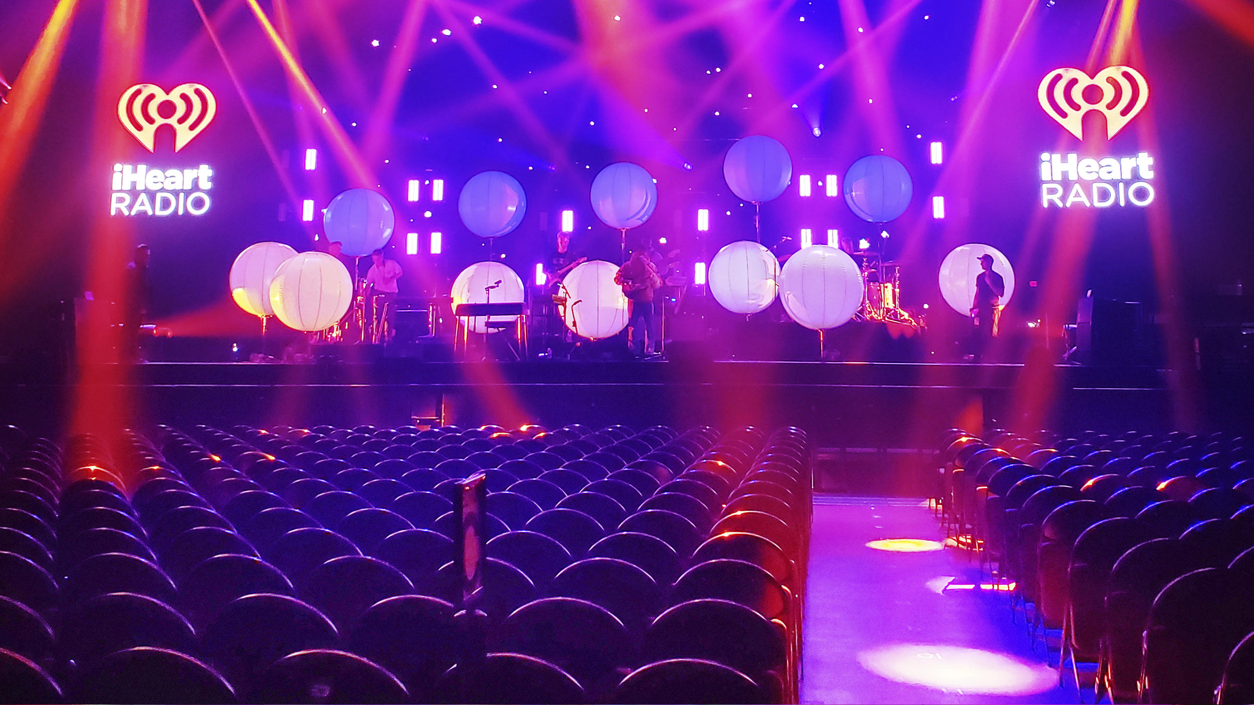 Event Lighting - Balloon Lights & Lighting Balloons - Airstar America, Inc.